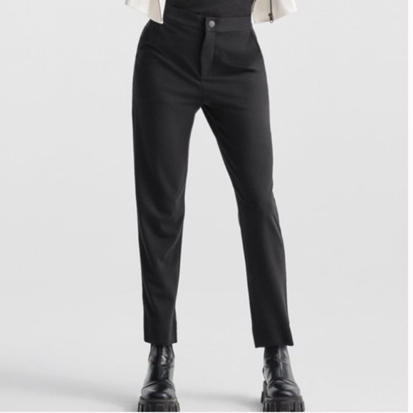 CAbi | Pants & Jumpsuits | Cabi Pogger In Black Straight Leg | Poshmark